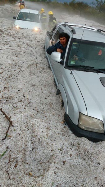 Un temporal de granizo y lluvia en Córdoba produjo cuantiosos destrozos ... Un temporal de granizo y lluvia en Córdoba produjo cuantiosos destrozos ...