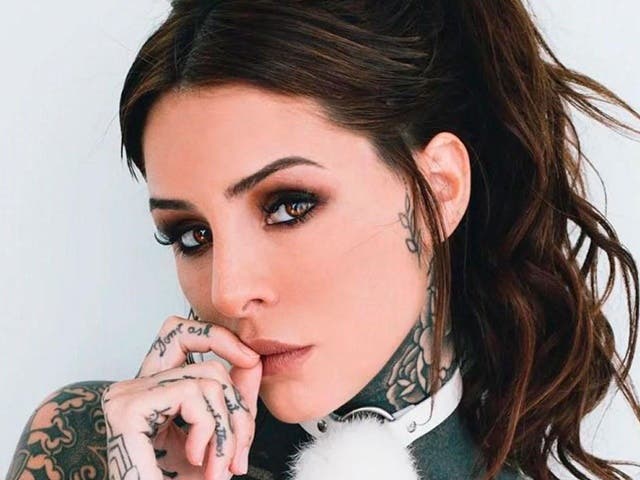 Esta vez en la cara: Candelaria Tinelli estrenó un nuevo tatuaje ...