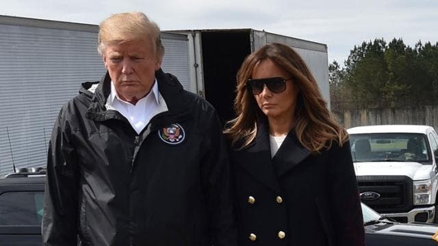 La foto que revivió el rumor de que Melania Trump tiene una presunta ...