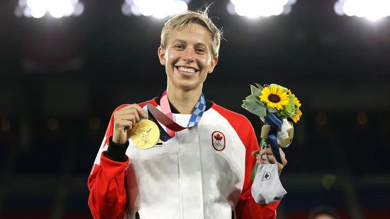 Quién Es Quinn La Primera Persona Transgénero No Binaria En La
