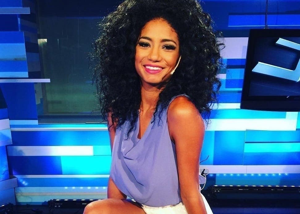 Kate Rodríguez festejó la llegada del verano en bikini desde la pileta ...