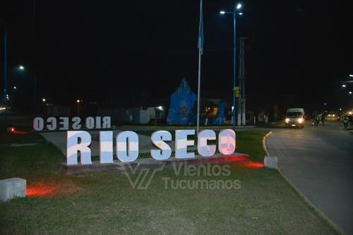 Río Seco: denuncian que vendían energizantes a niños en una matiné ...