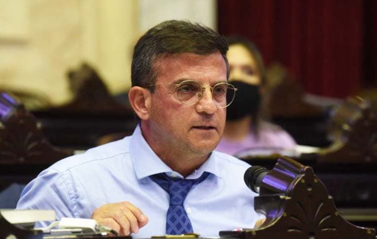 Cisneros muy fuerte contra Máximo Kirchner: "no le reconozco ningún ...