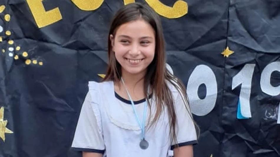 Tragedia en La Plata: una adolescente de 15 años murió electrocutada al intentar cargar su ...