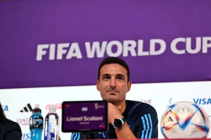 A Lionel Scaloni le preguntaron por la “lesión” de Lionel Messi y estalló: “Messi está bien. No ...