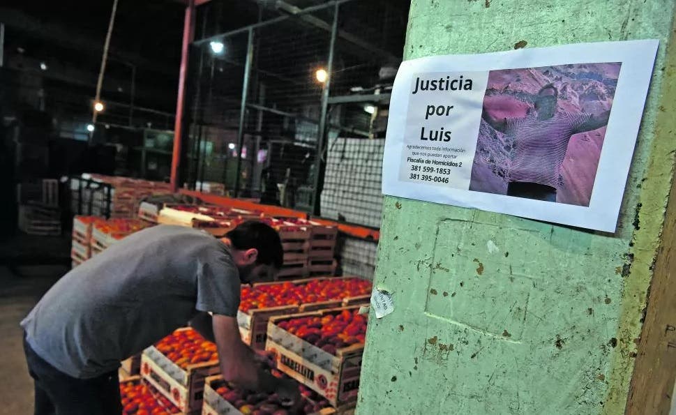 El miedo reina en el Mercofrut y todos le apuntan a la comisión ... El miedo reina en el Mercofrut y todos le apuntan a la comisión ...
