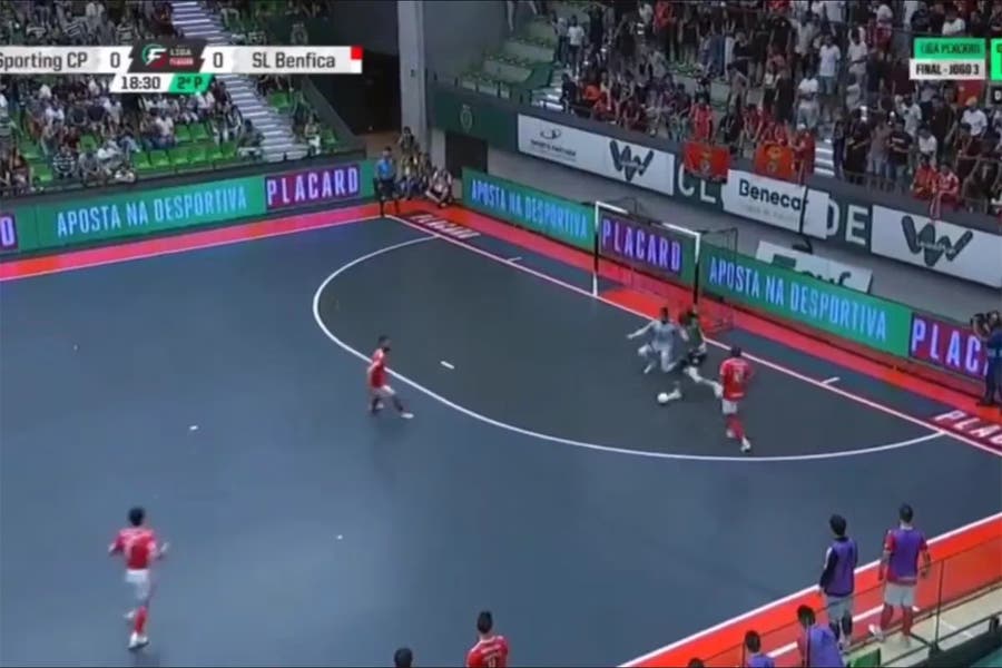 Zicky Té y un gol de antología de doble taco y caño para Sporting ...