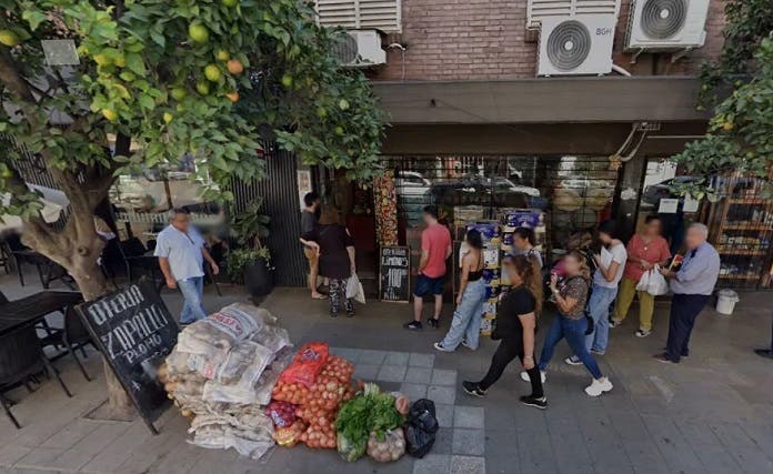 Verdulera tucumana le tiró con un zapallo a un ladrón y evitó que le ...