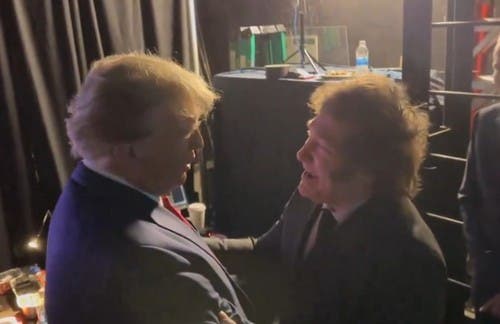Video: el sentido abrazo entre Javier Milei y Donald Trump en la Cumbre ... Video: el sentido abrazo entre Javier Milei y Donald Trump en la Cumbre ...