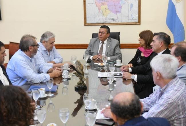 El Gobierno y AETAT coordinan acciones para garantizar el acceso de los ...