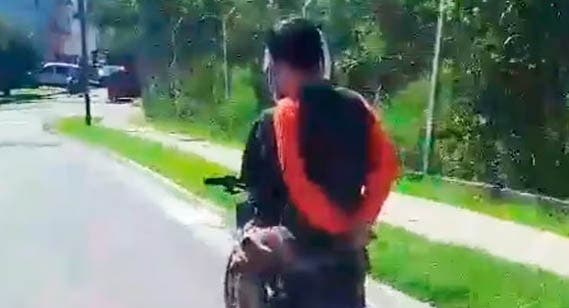 Cadetes de delivery recuperan la moto que le habían robado a uno de ...