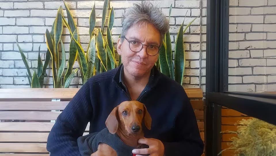 Falleció el periodista, tuitero, escritor y militante Diego Rojas a los ...