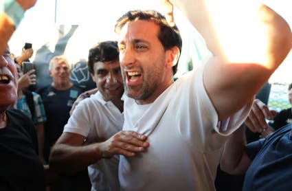 Votación récord: Diego Milito es el nuevo presidente de Racing ...